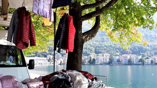 Donnerstags in Omegna: Der größte Markt am Lago d'Orta - Die bunte ...